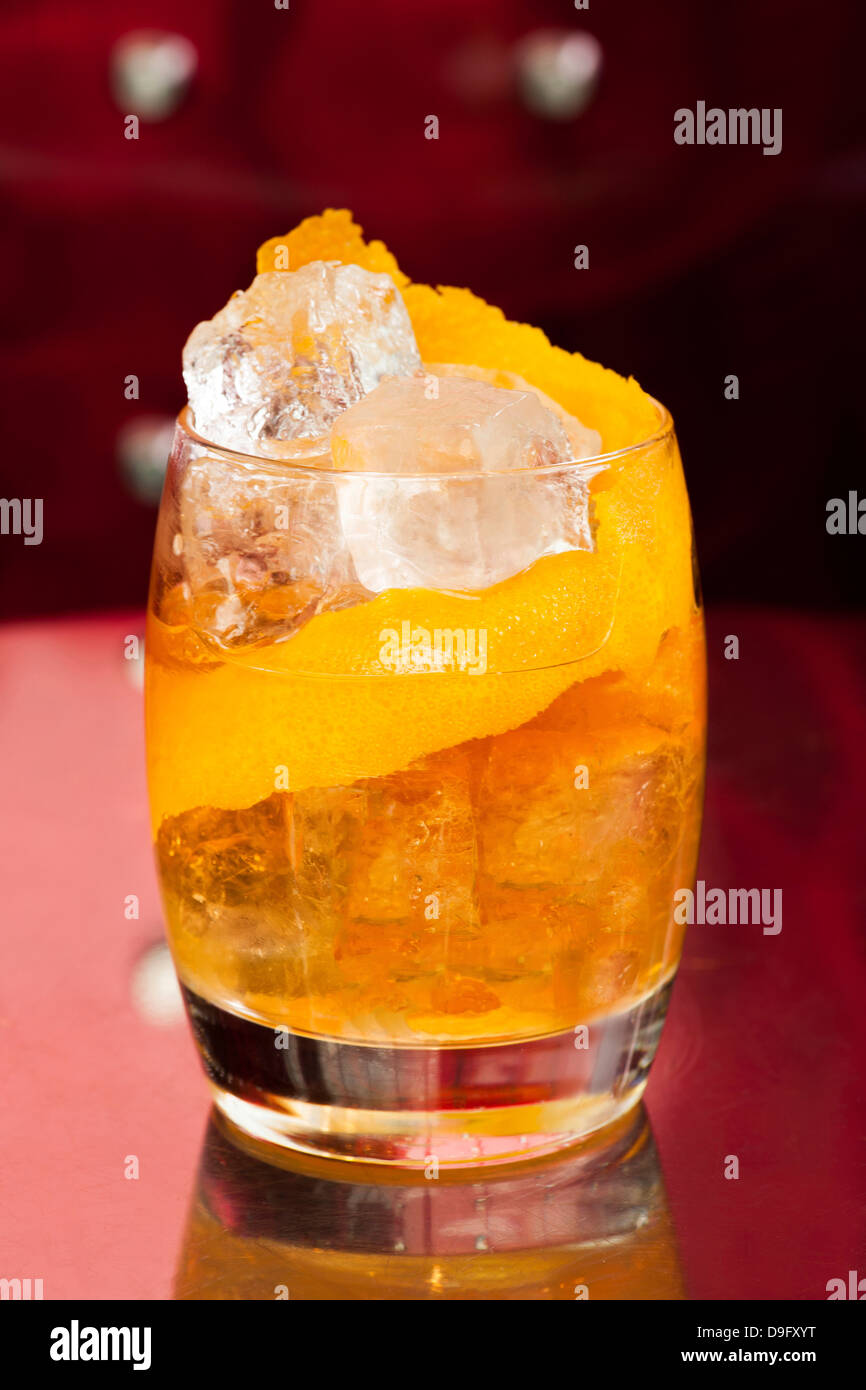 Whiskey cocktail hi-res stock photography and images - Alamy