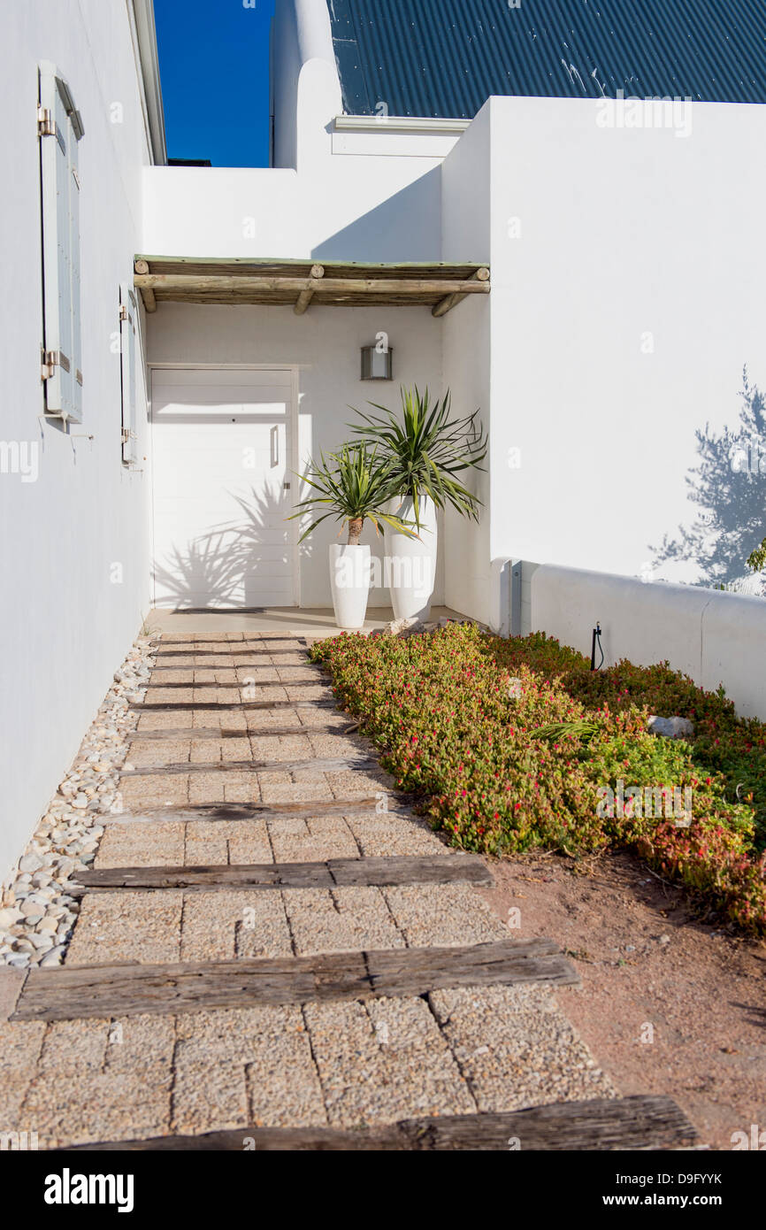 Back entrance to house hi-res stock photography and images - Alamy
