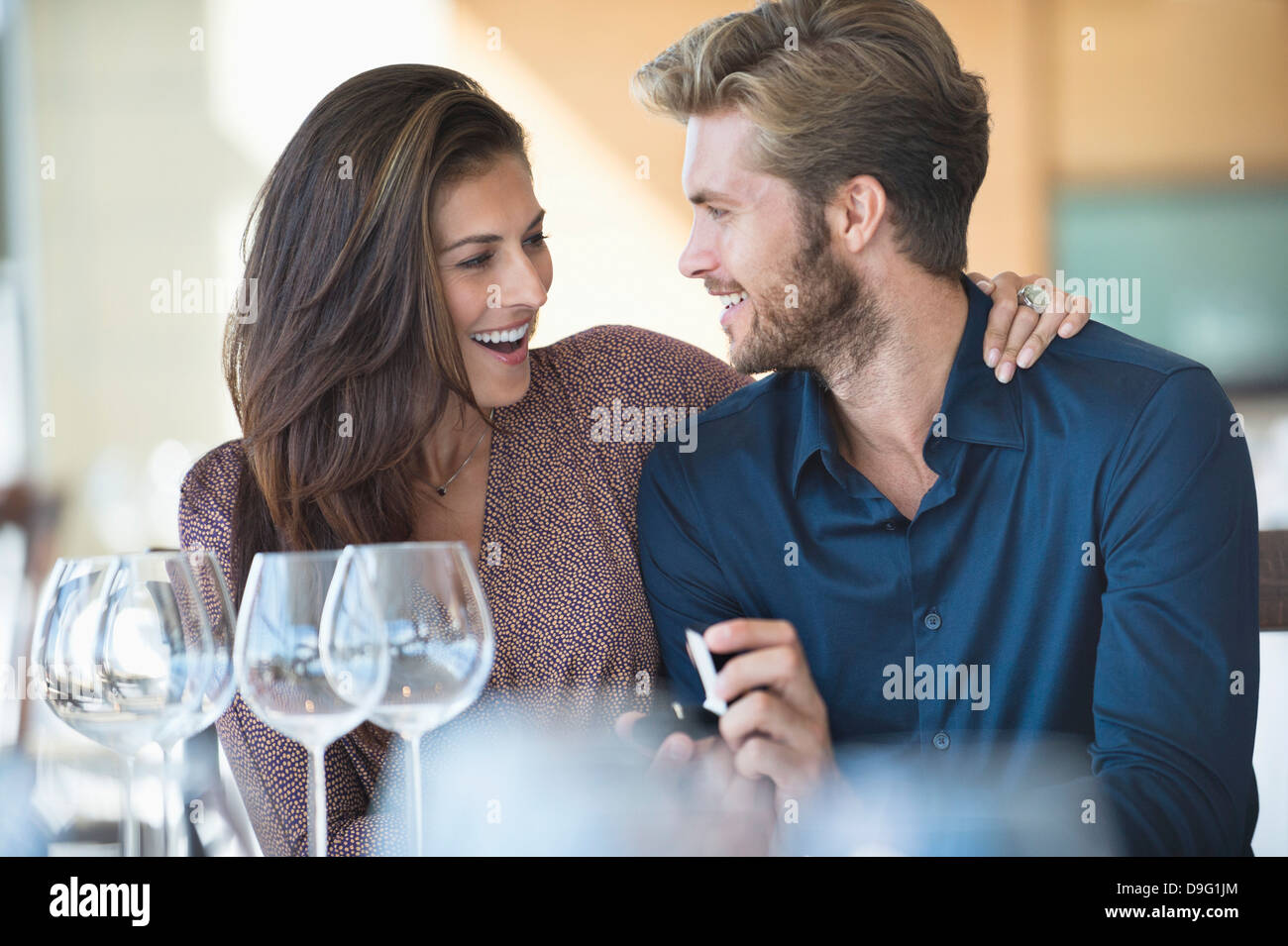 Man proposing in restaurant hi-res stock photography and images - Alamy