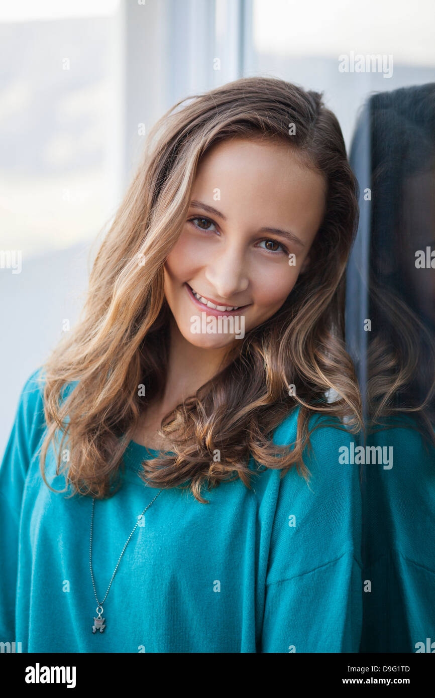 Tween girl smiling at camera hi-res stock photography and images - Alamy