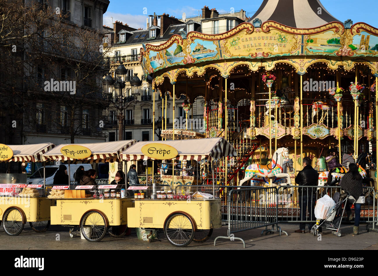 Carousel paris hi-res stock photography and images - Alamy