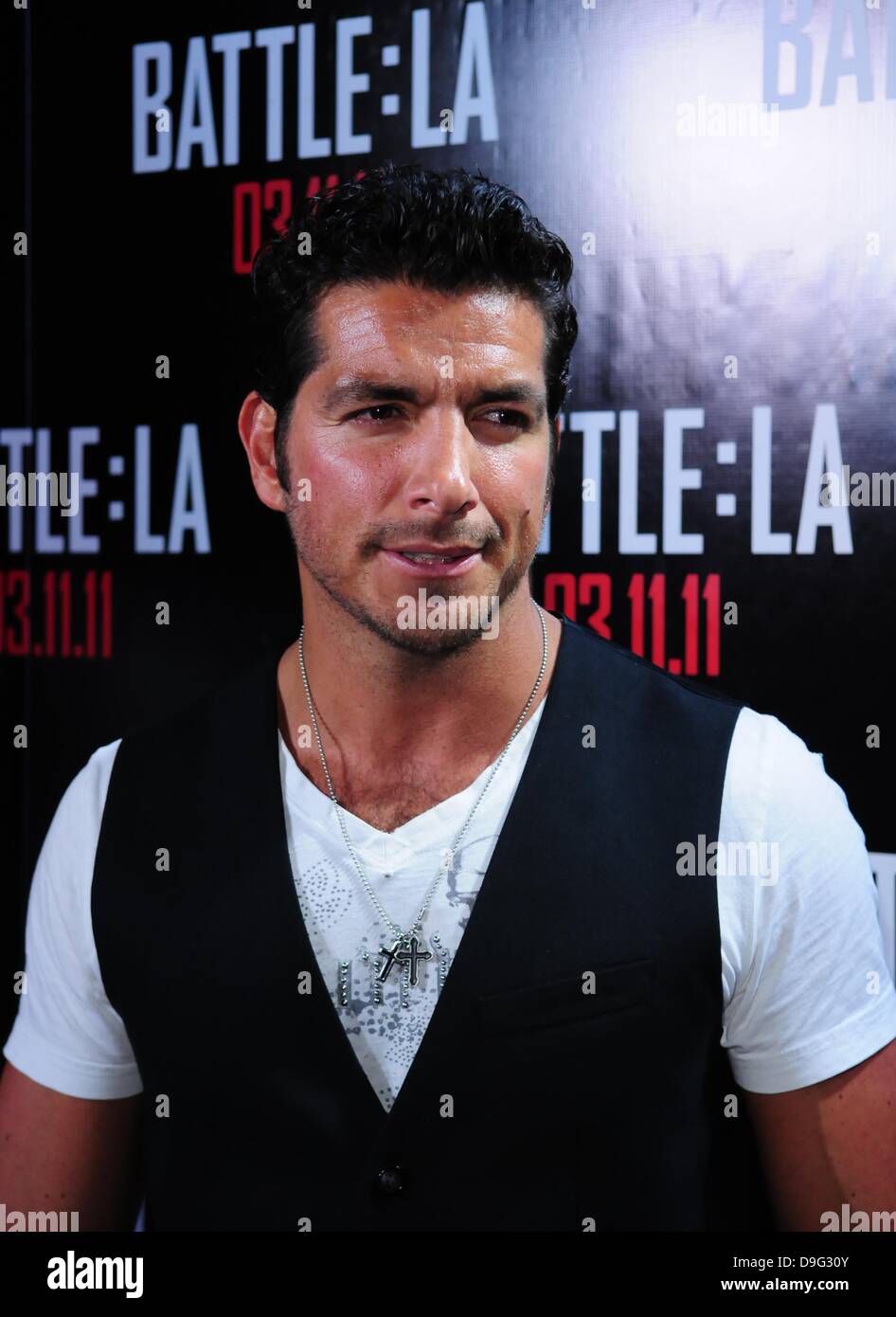 Paulo Quevedo Red carpet screening of 'Battle: Los Angeles' at Regal ...