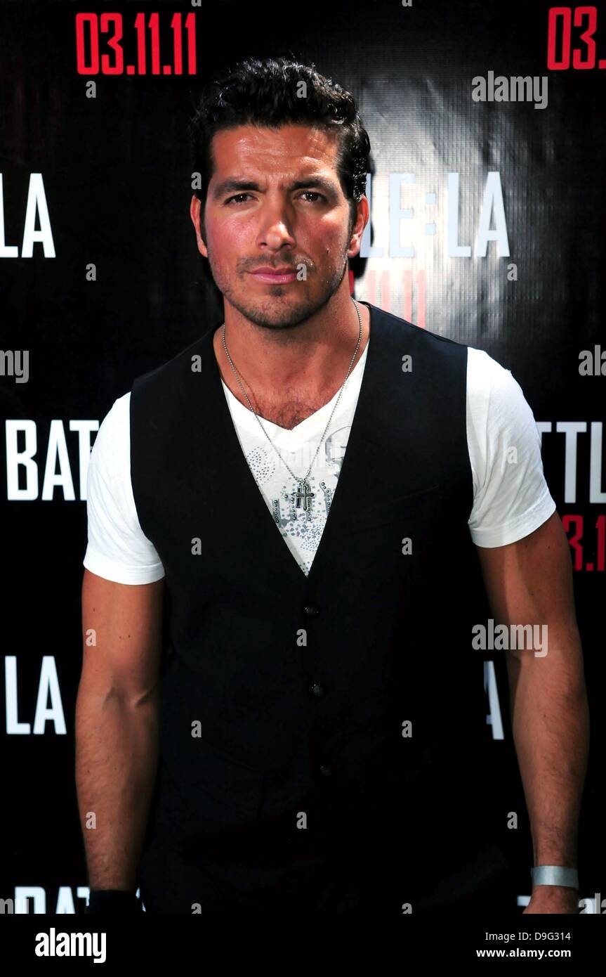 Paulo Quevedo Red carpet screening of 'Battle: Los Angeles' at Regal ...