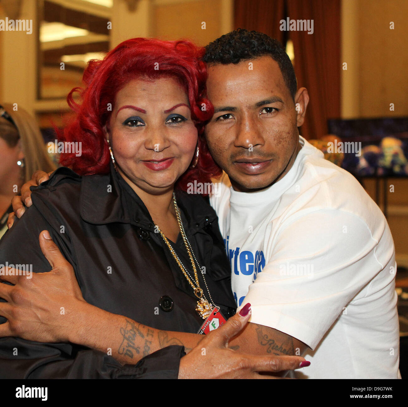 Ricardo Mayorga and mother Miriam The final Press conference for Miguel ...