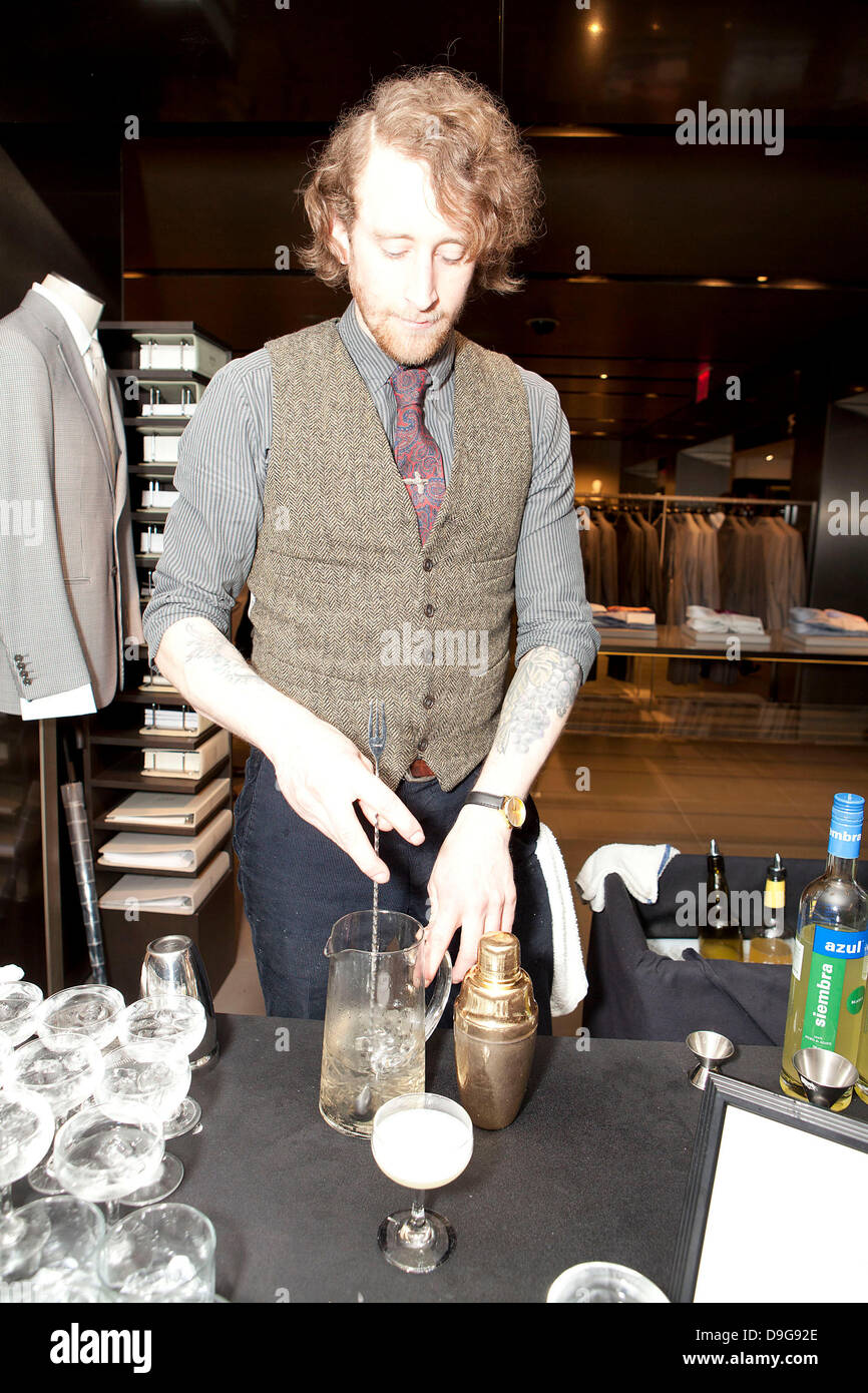 Thomas Waugh (Owner of Death & Co) Planet Green's The Fabulous Beekman ...