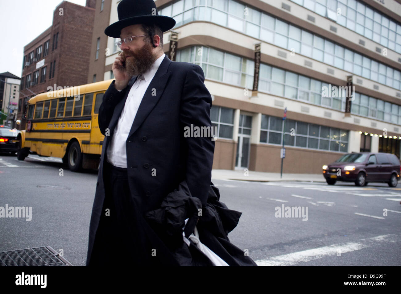 Hasidic jews hi-res stock photography and images - Alamy