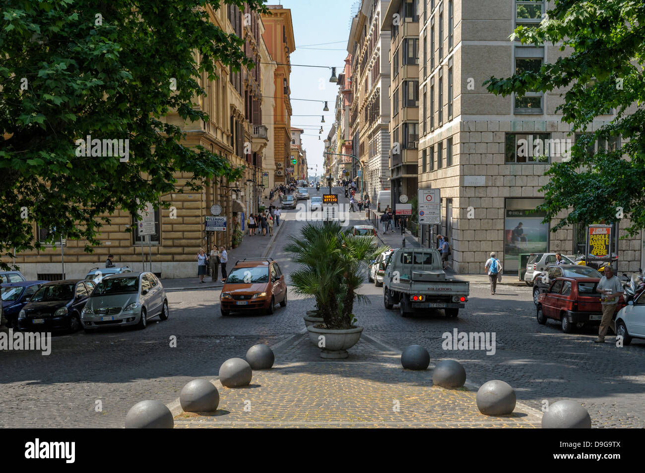Rome city center hi-res stock photography and images - Alamy
