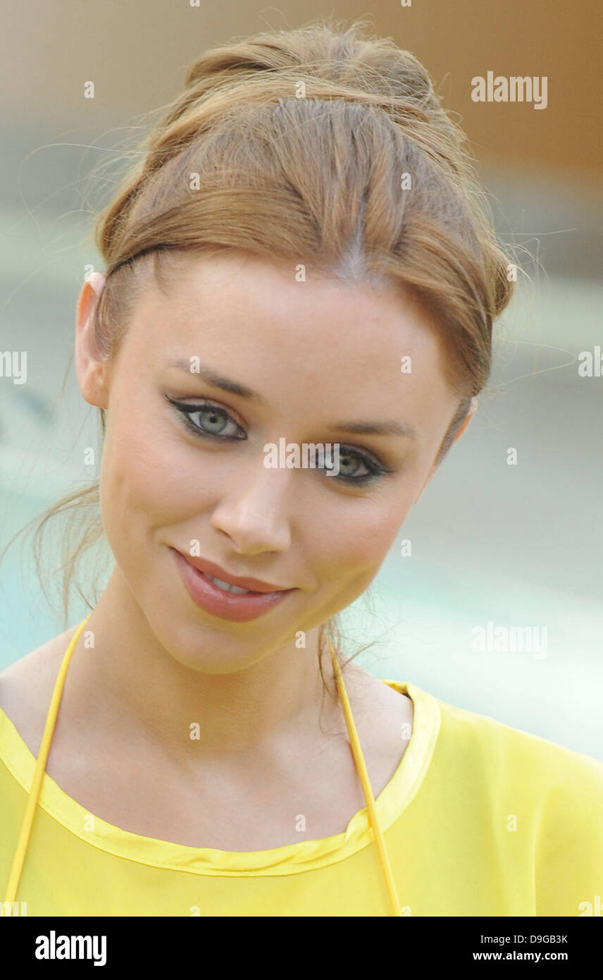Una Healy The Saturdays at a photo call for Marie Curie Cancer Care at ...