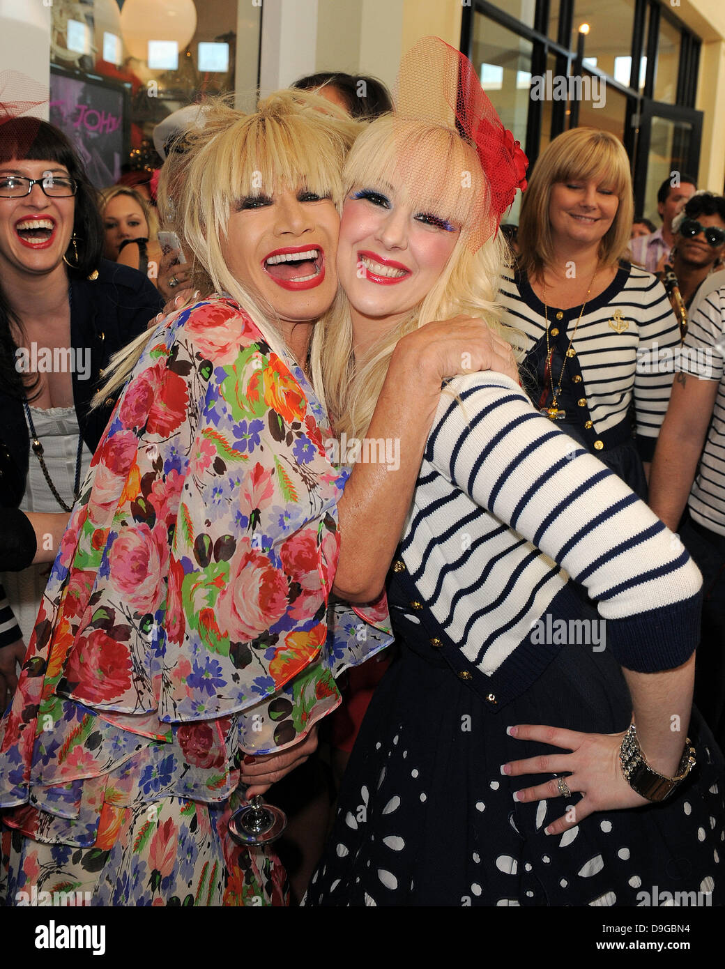 Betsey johnson store hi-res stock photography and images - Alamy