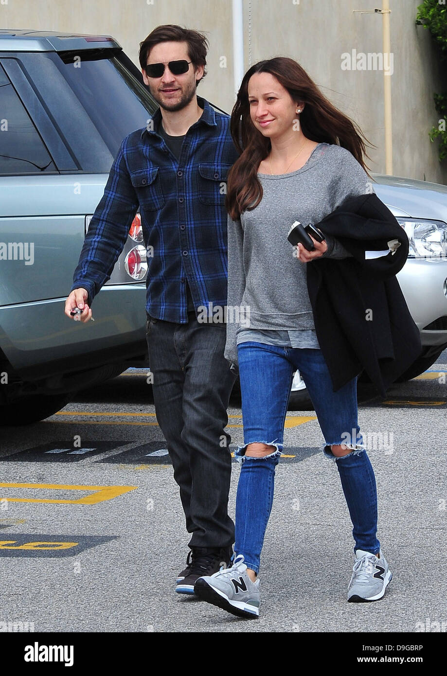 Tobey Maguire and wife Jennifer Meyer visiting the Brentwood country ...