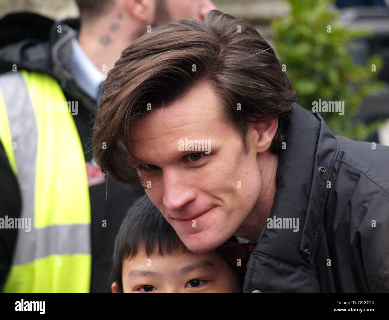 Matt Smith signs autographs for fans as he takes a break from filming ...