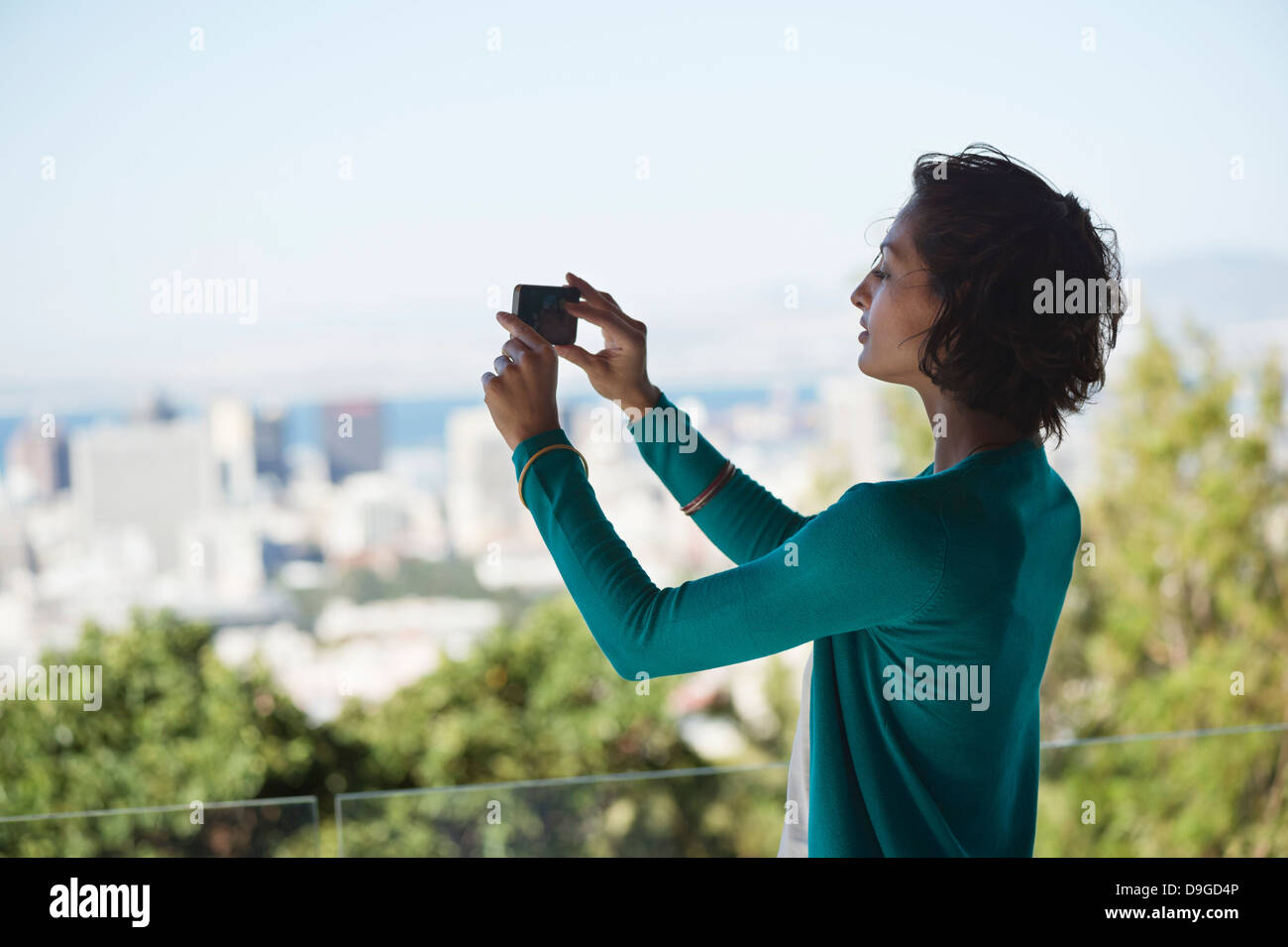 Photographing woman hi-res stock photography and images - Alamy