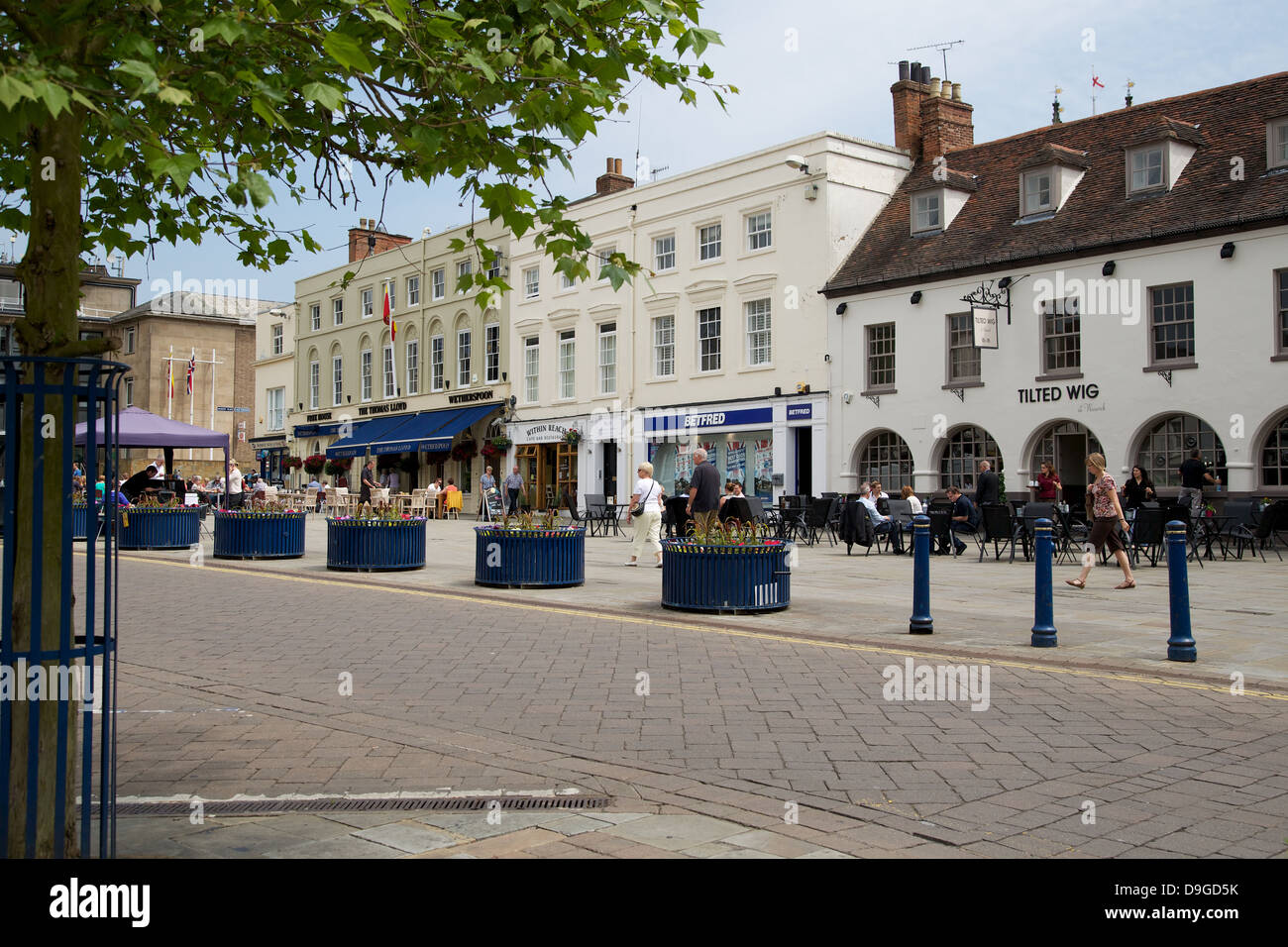 Warwick market square hi-res stock photography and images - Alamy