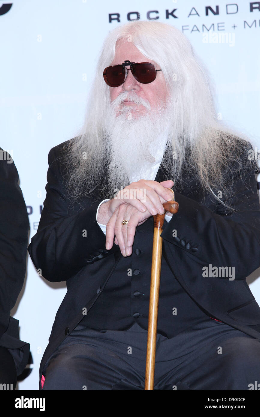 Leon Russell 26th Annual Rock And Roll Hall Of Fame Induction Ceremony ...