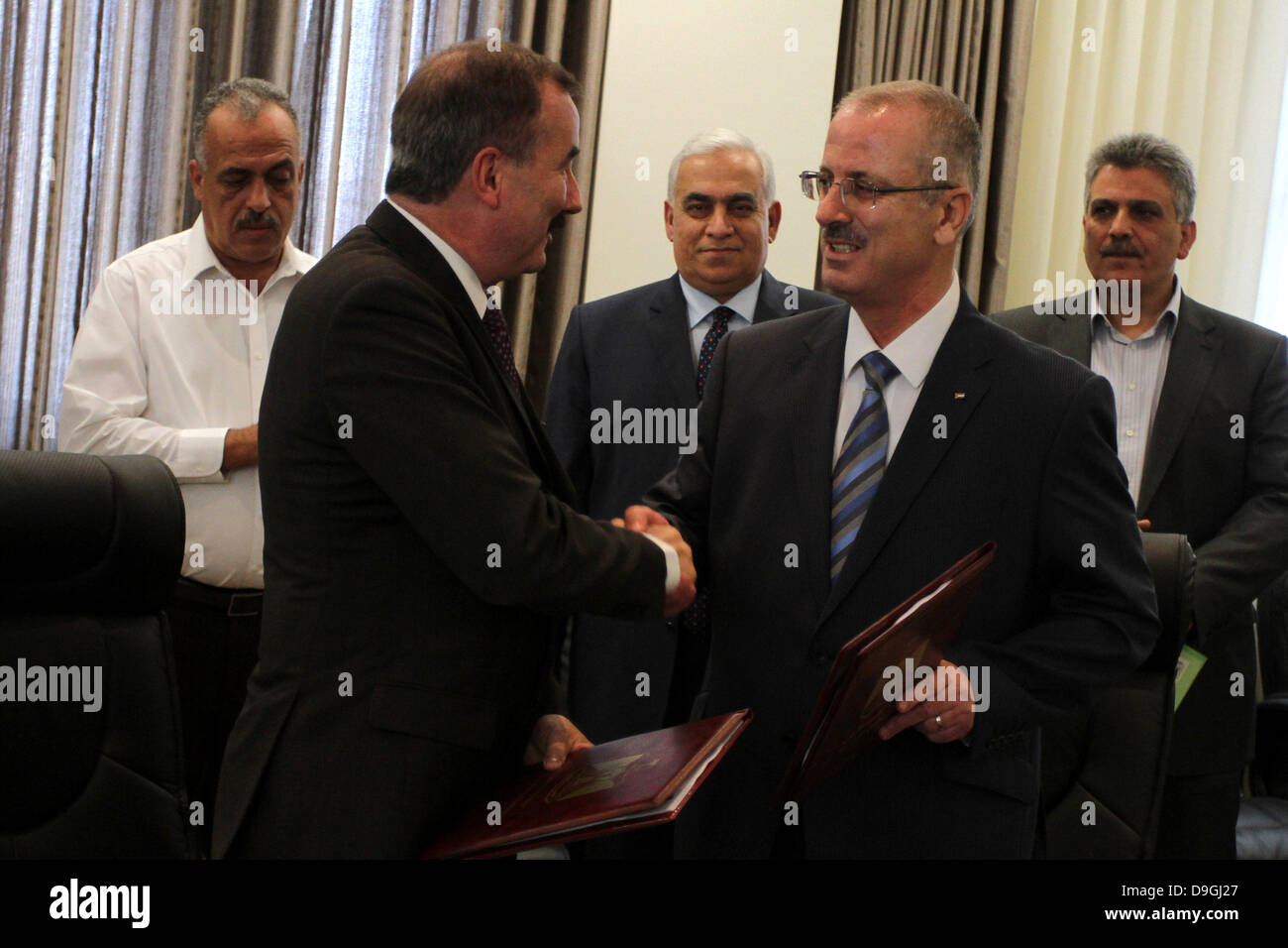 Ramallah, West Bank, Palestinian Territory. 19th June, 2013. Newly ...