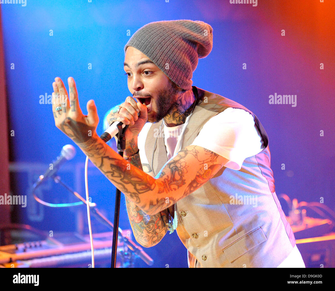 Travie McCoy appearances on MuchMusic's New.Music.Live. Toronto, Canada ...