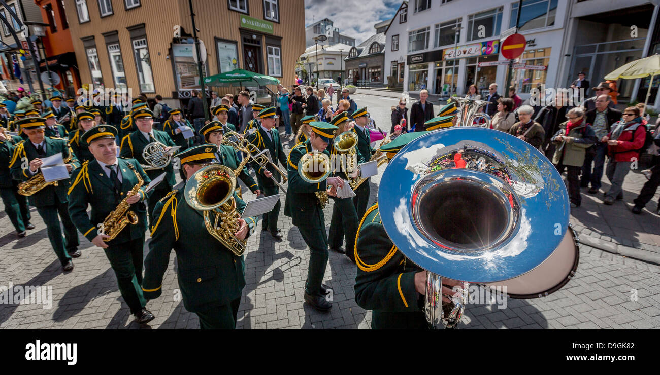 Independence day marching band hi-res stock photography and images - Alamy