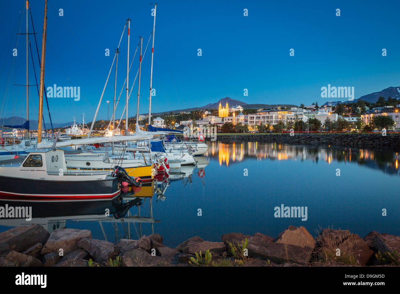 Harbor tour boats hi-res stock photography and images - Alamy