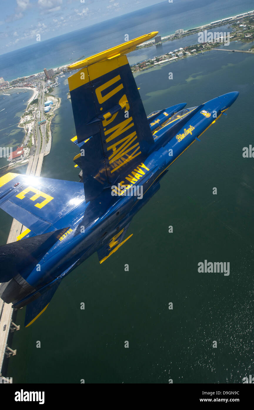 Fighter jet over water hi-res stock photography and images - Alamy