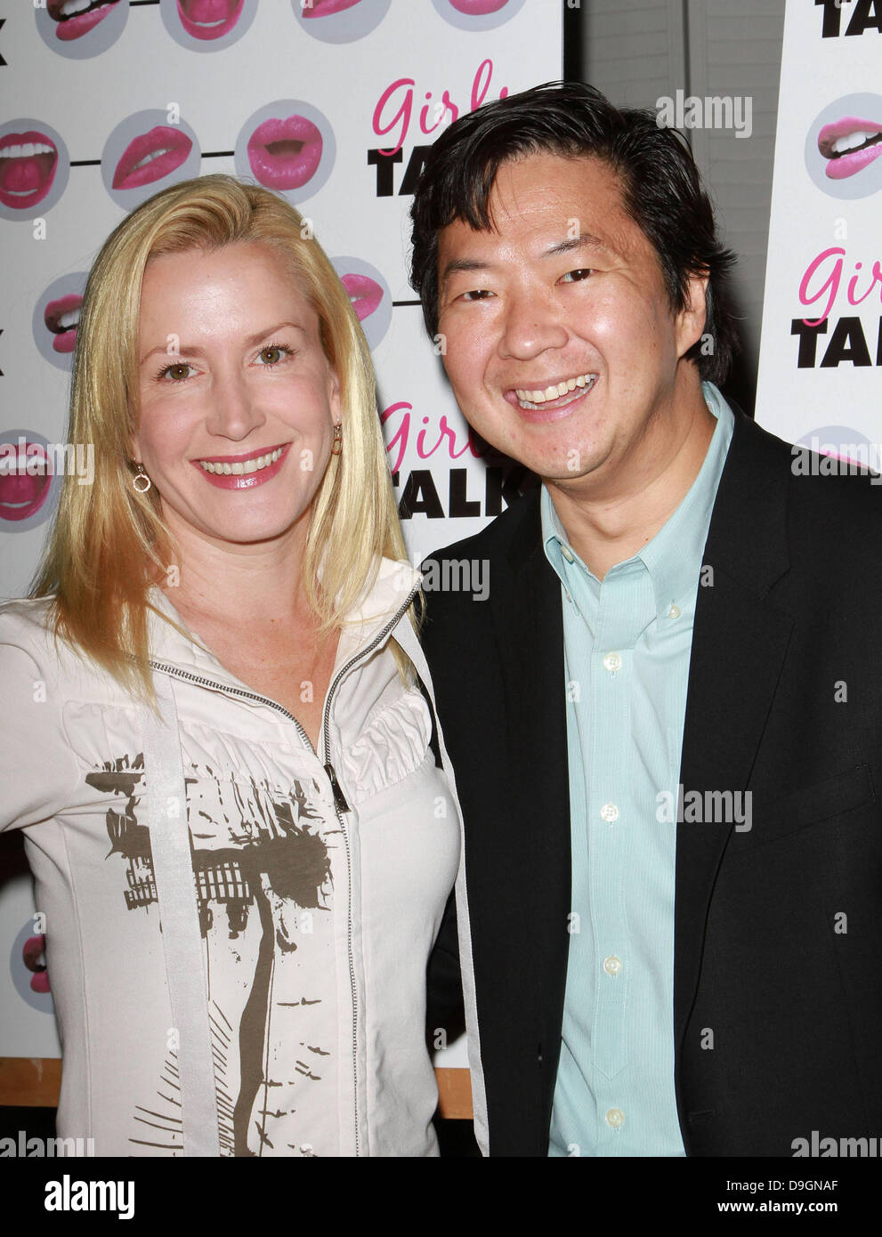 Brooke shields and ken jeong hi-res stock photography and images - Alamy