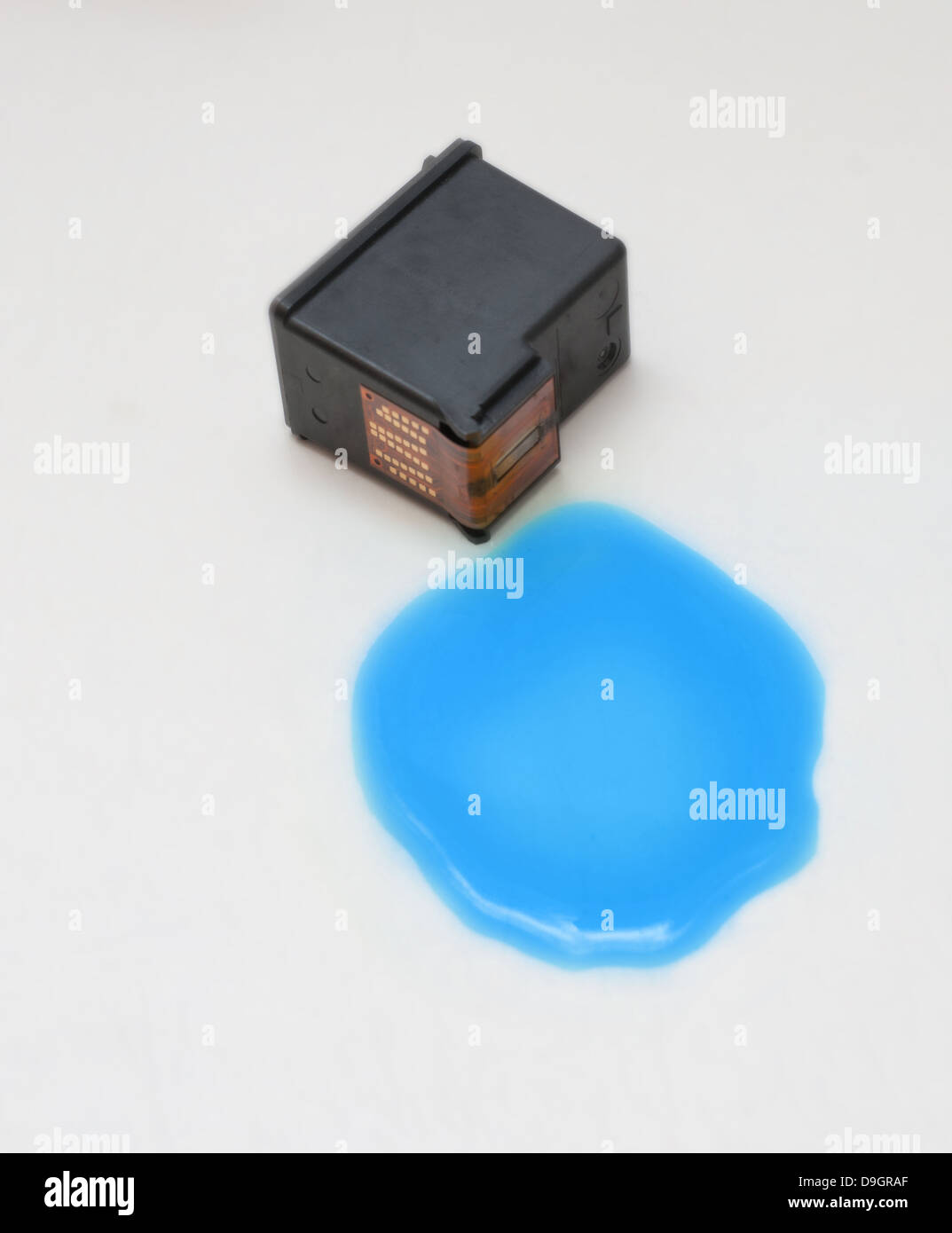 Cartridge dispenser hi-res stock photography and images - Alamy