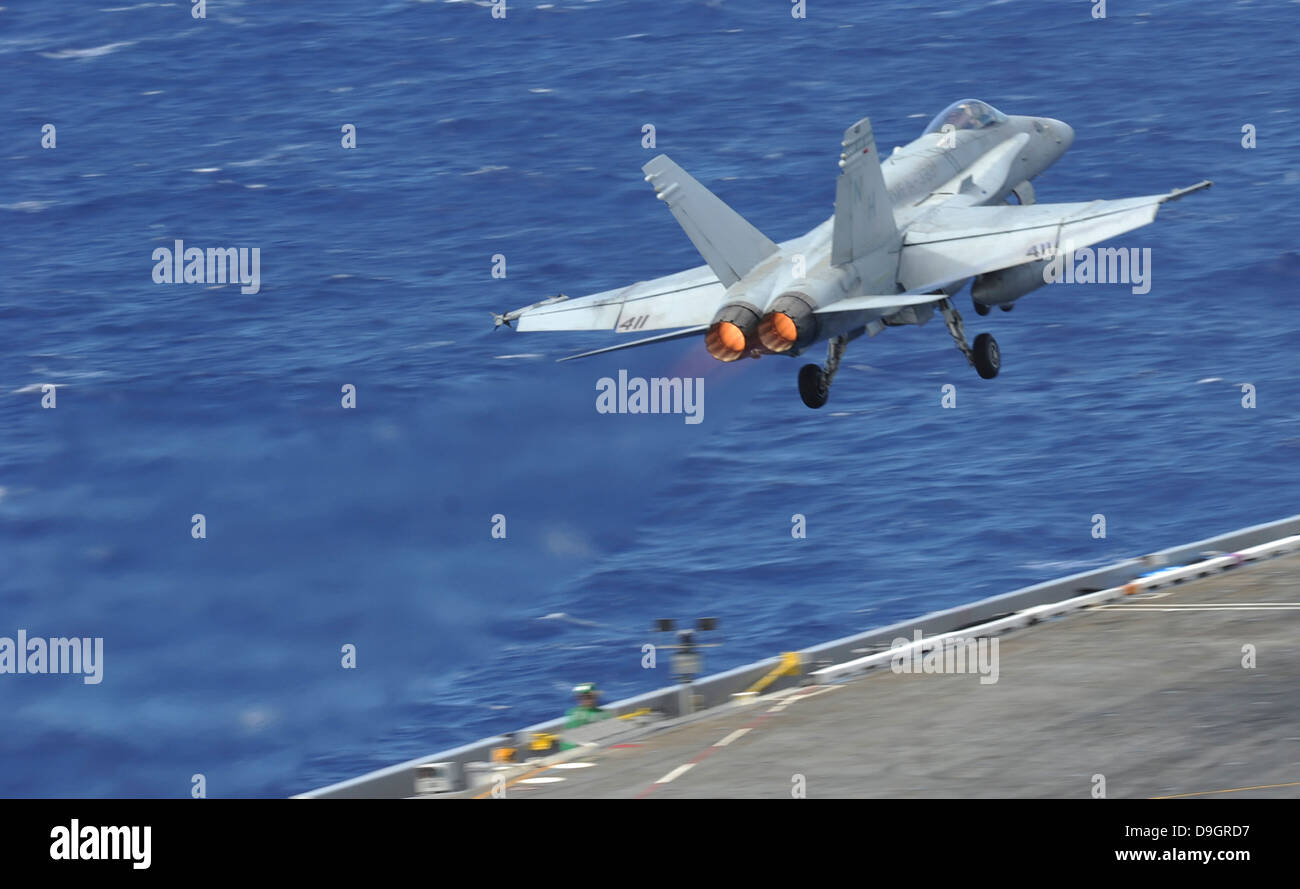 Flight Deck Of The Uss Nimitz High Resolution Stock Photography and Images - Alamy