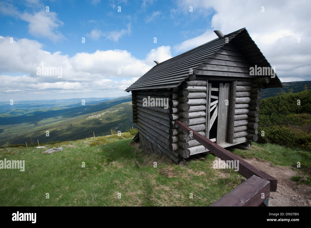 Old mining shack Stock Photo - Alamy