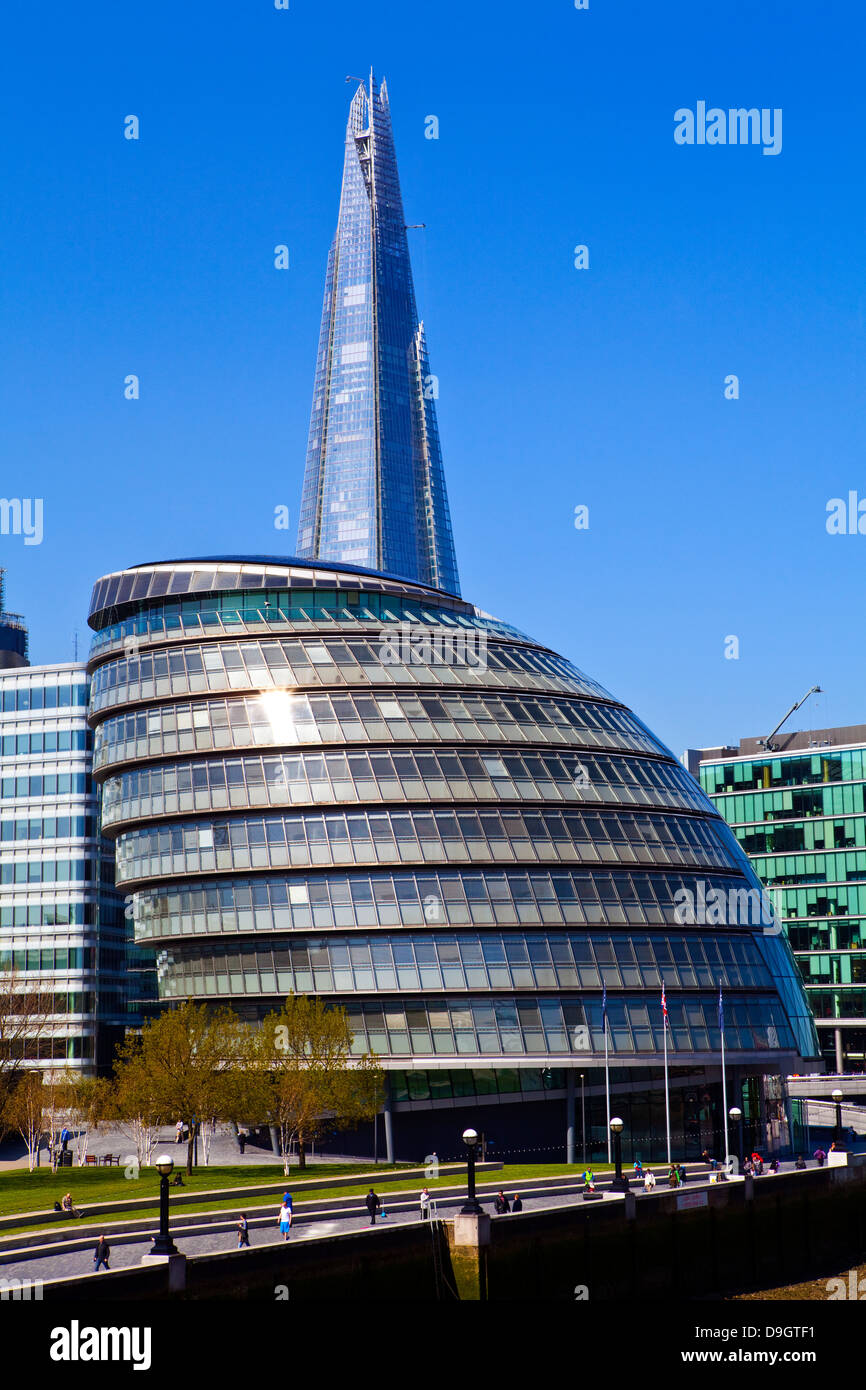 Side view of london city hall hi-res stock photography and images - Alamy