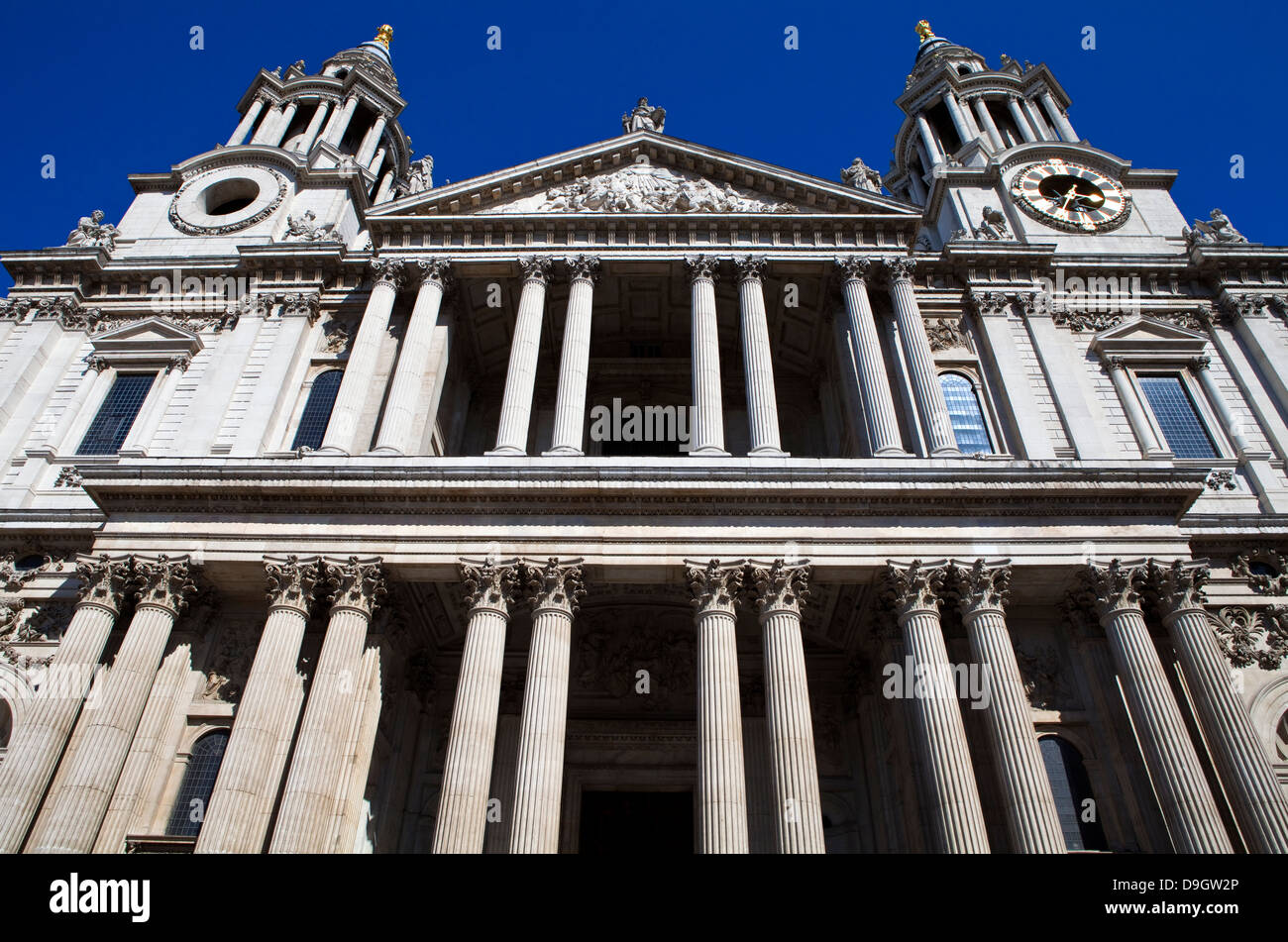 The impressive exterior of St. Paul's Cathedral in London Stock Photo ...