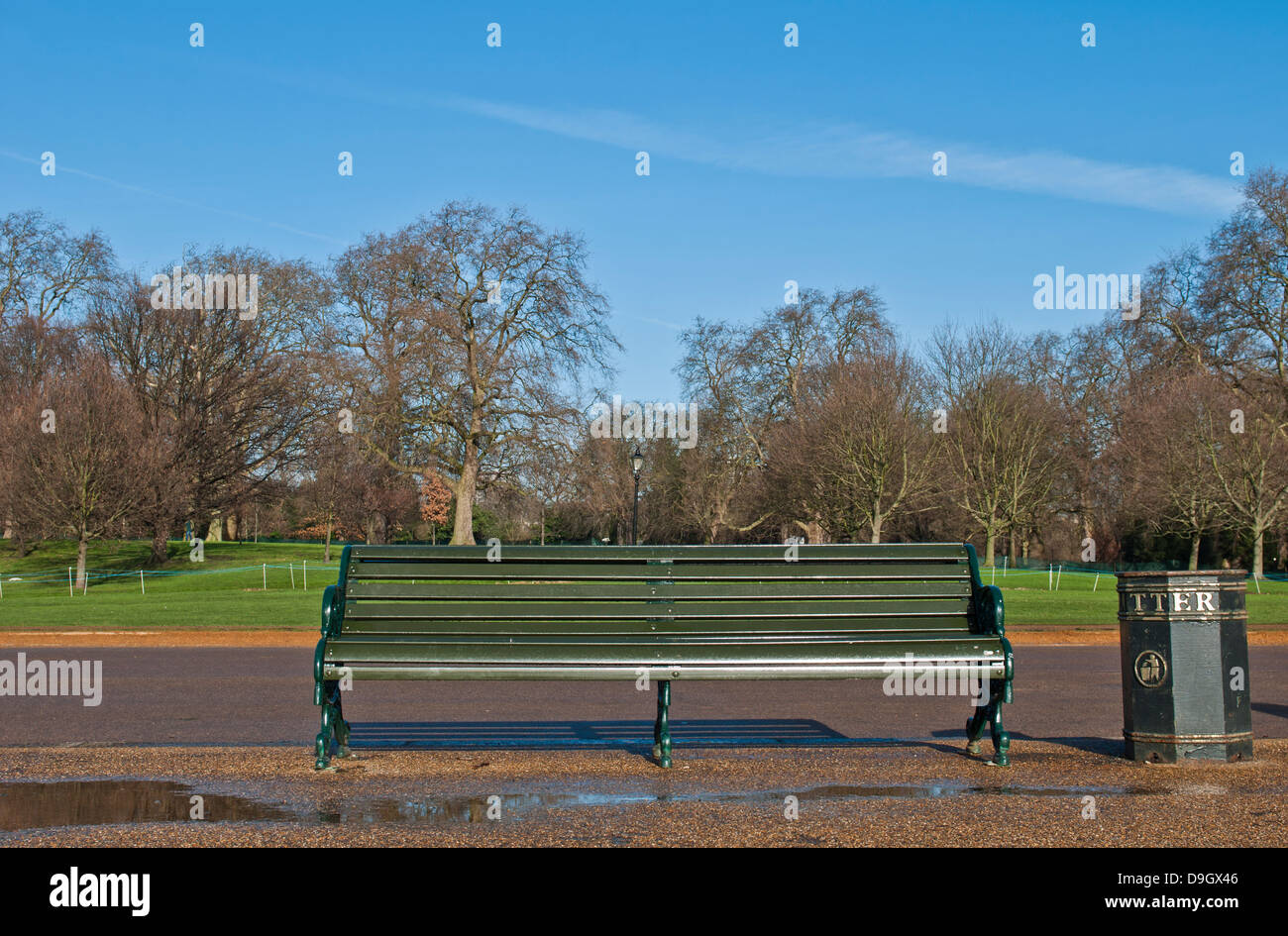 Turf bench hi-res stock photography and images - Alamy