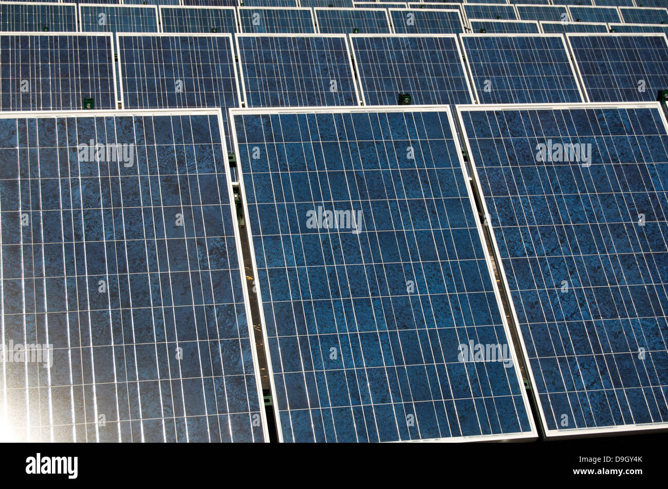 Rows panels hi-res stock photography and images - Alamy