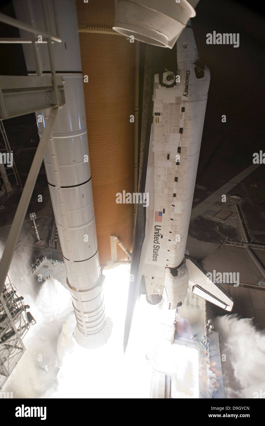 Sts 131 hi-res stock photography and images - Alamy