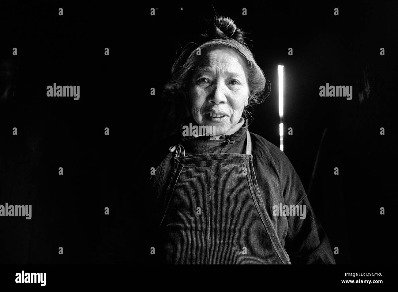 Street scene kaili hi-res stock photography and images - Alamy