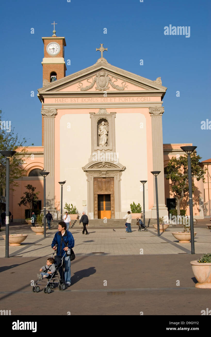 Church in main square hi-res stock photography and images - Alamy