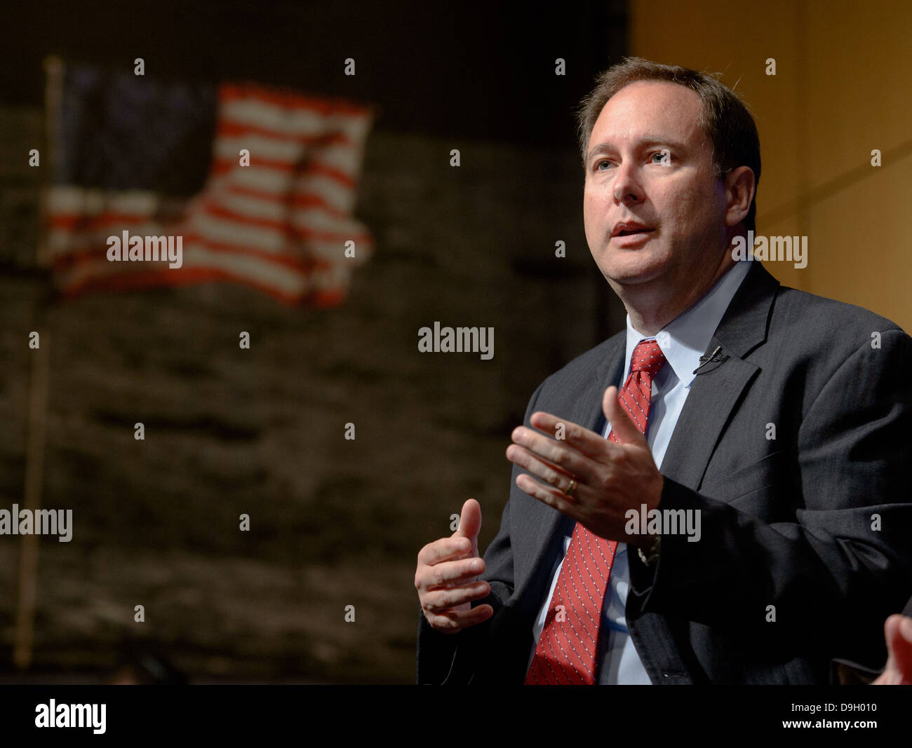 Initiative bill hi-res stock photography and images - Alamy