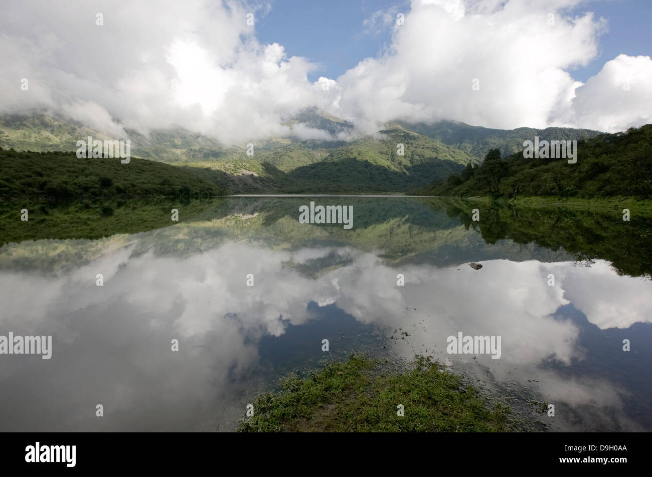 View Rodeo Lagoon in the Potrero de Yala National Park Stock Photo - Alamy