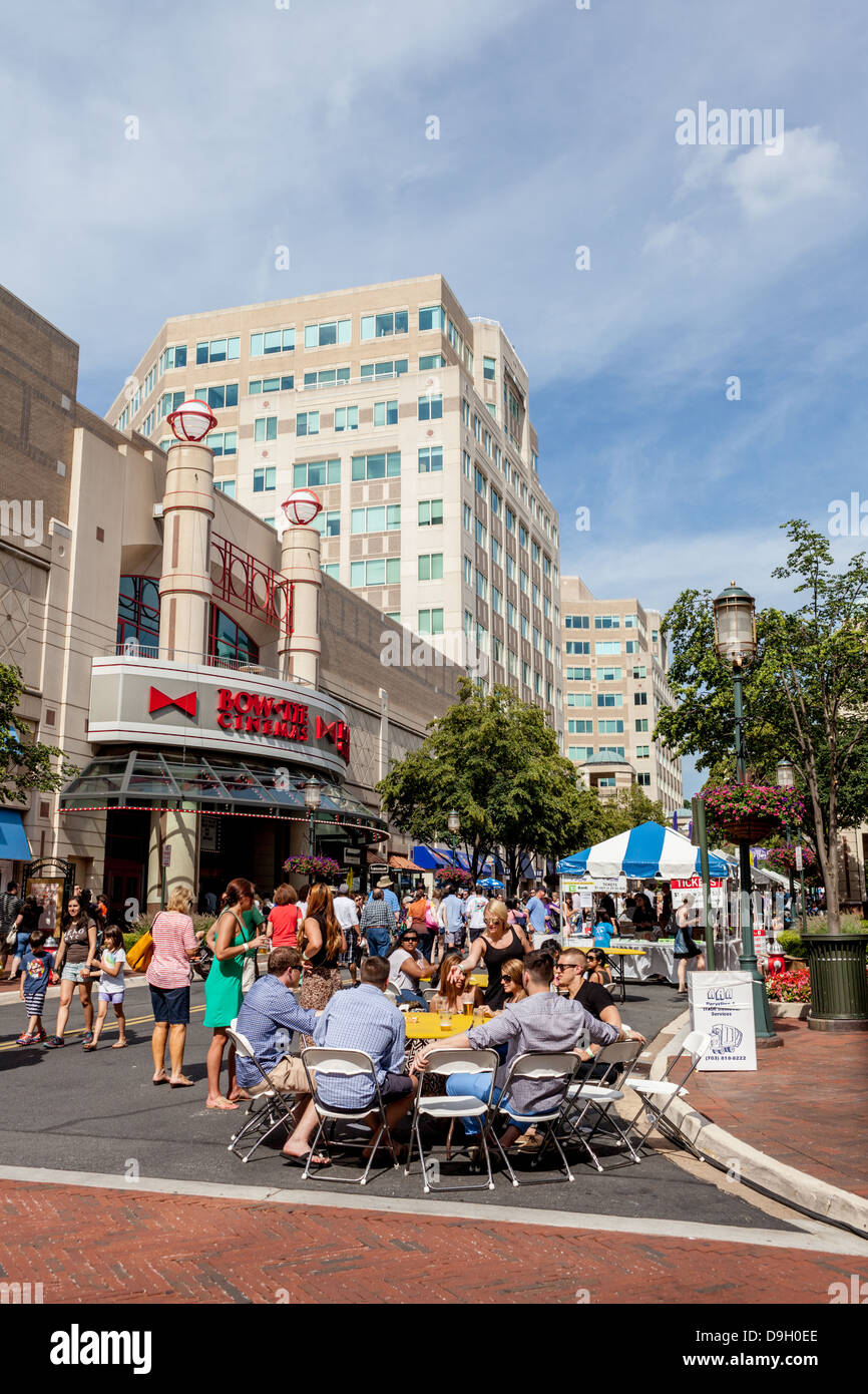 Reston town center hi-res stock photography and images - Alamy