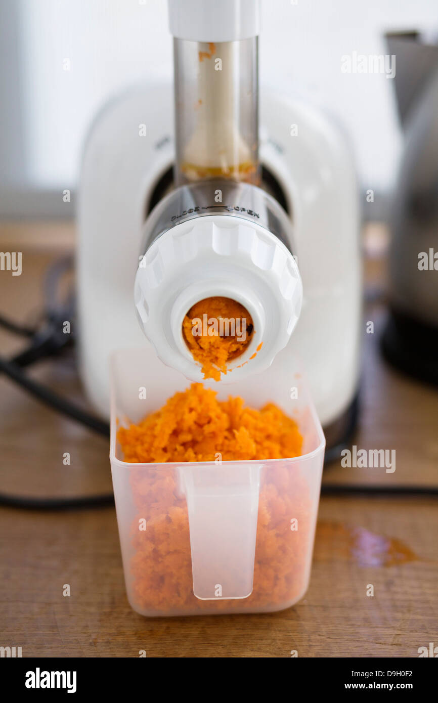 Grinder at a kitchen counter Stock Photo - Alamy