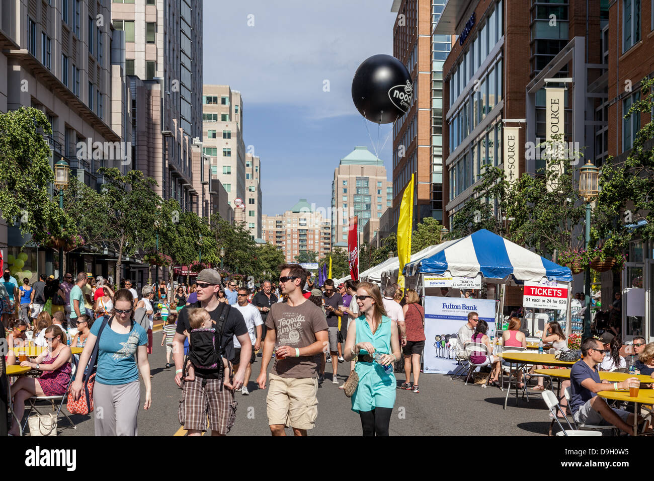 "A Taste of Reston" food festival, Town Center, Reston, Virginia Stock ...