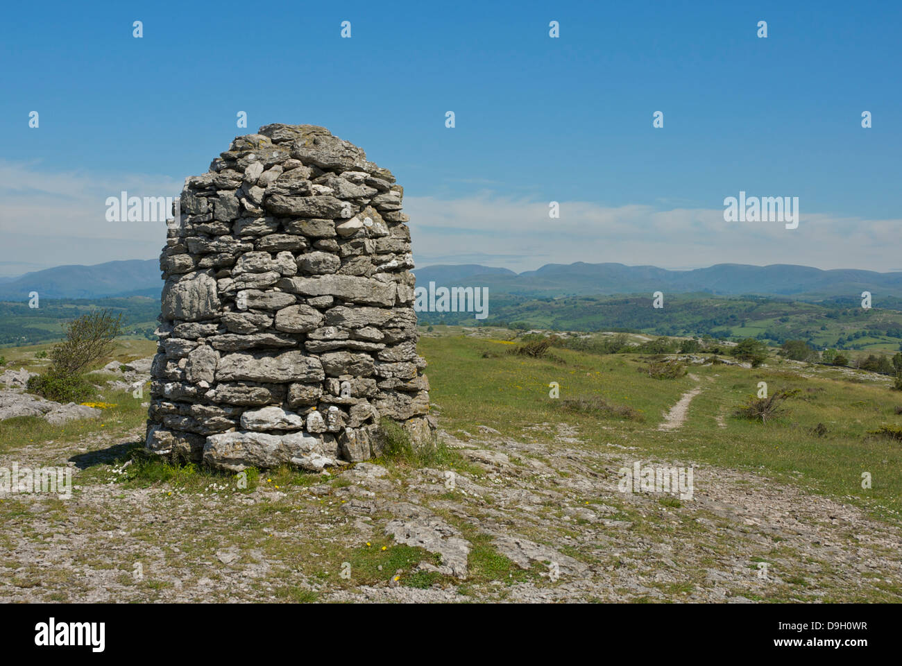 Whitbarrow scar hi-res stock photography and images - Alamy
