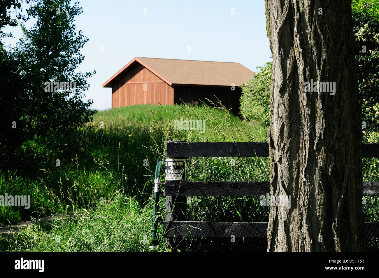 Strong barn hi-res stock photography and images - Alamy