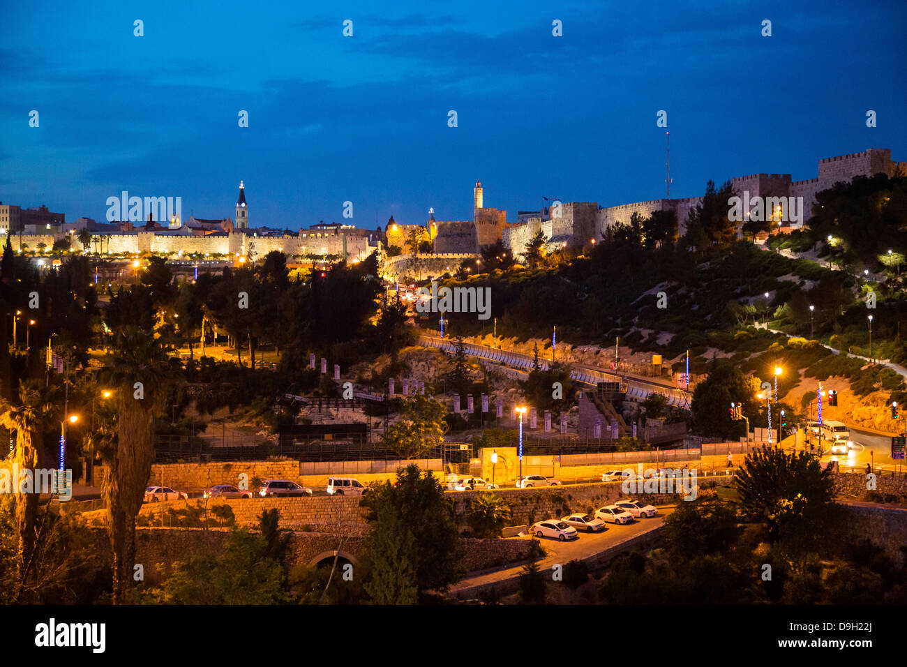 Old city walls jerusalem hi-res stock photography and images - Alamy