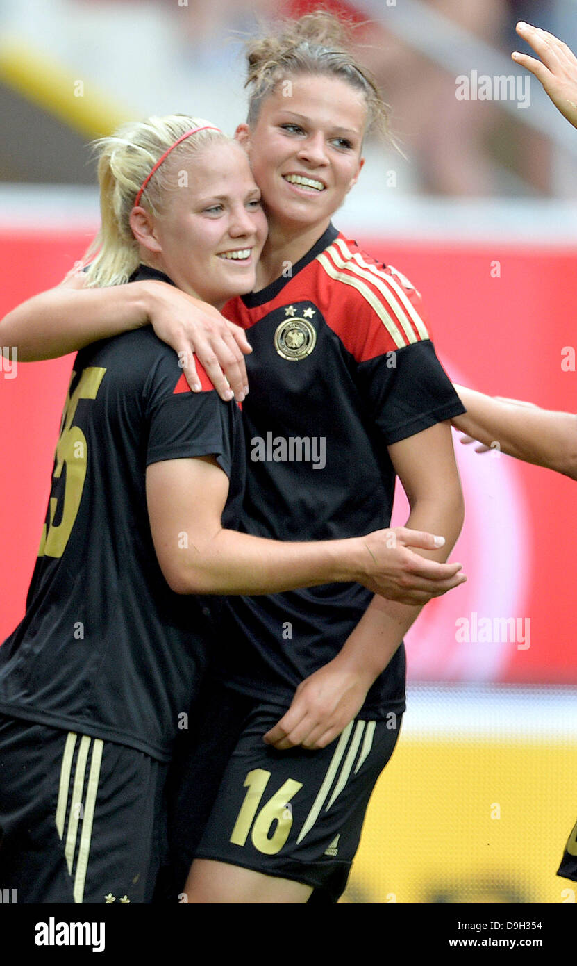 Germany's Leonie Maier (L) celebrates with her teammate Melanie Leupolz ...