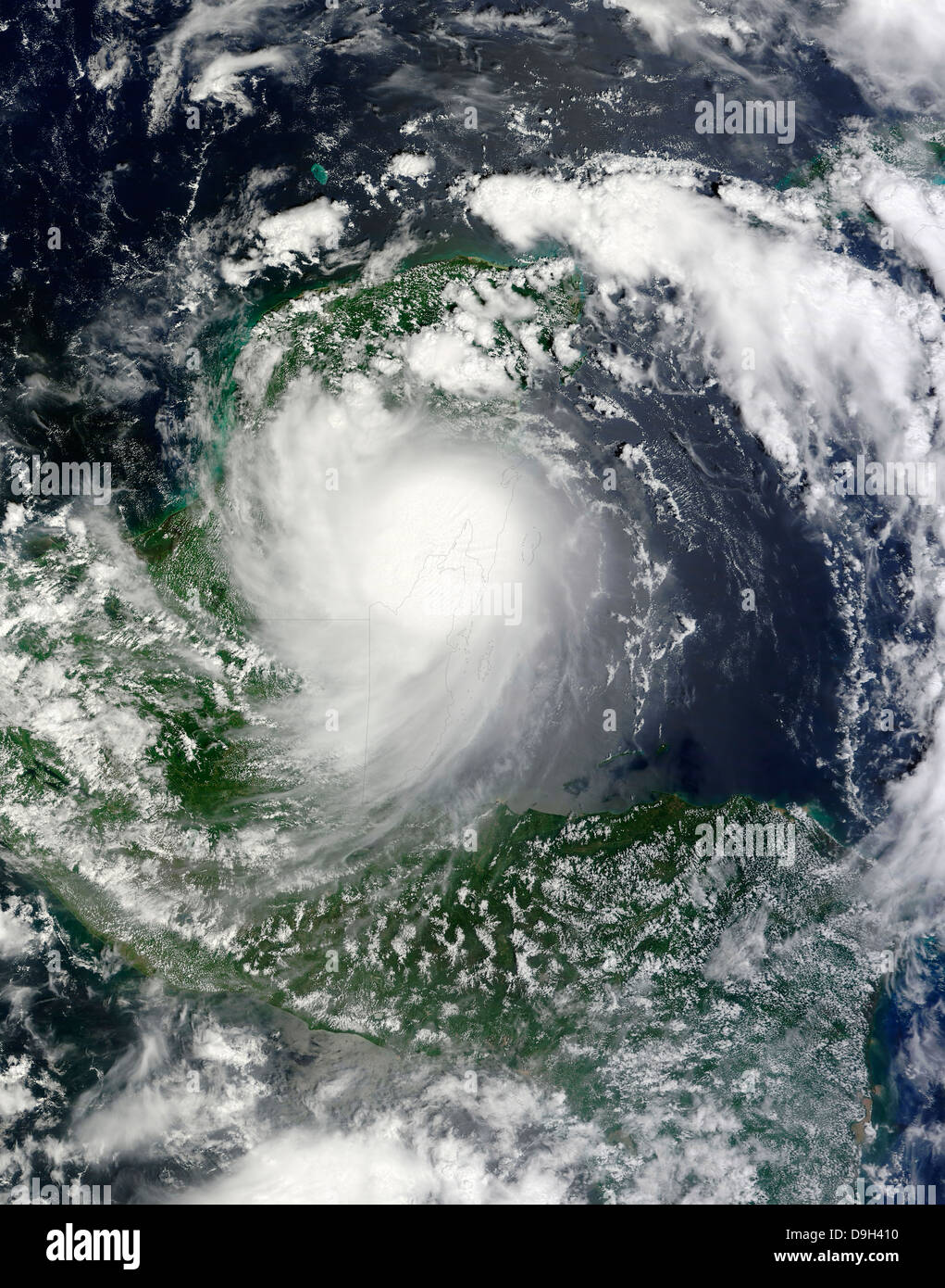 Cyclone landfall hi-res stock photography and images - Alamy