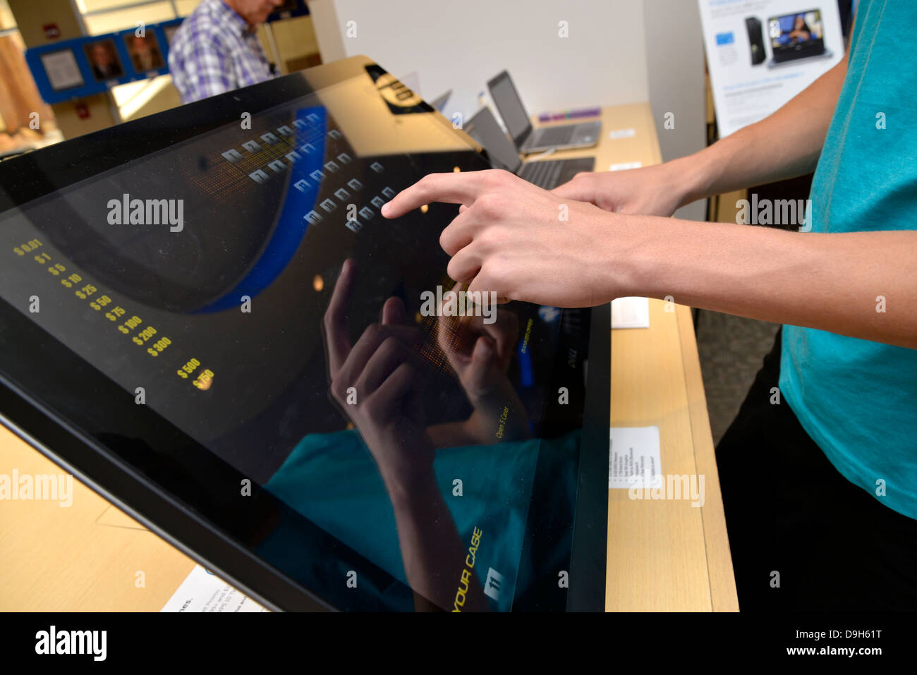 Touch screen computer hi-res stock photography and images - Alamy
