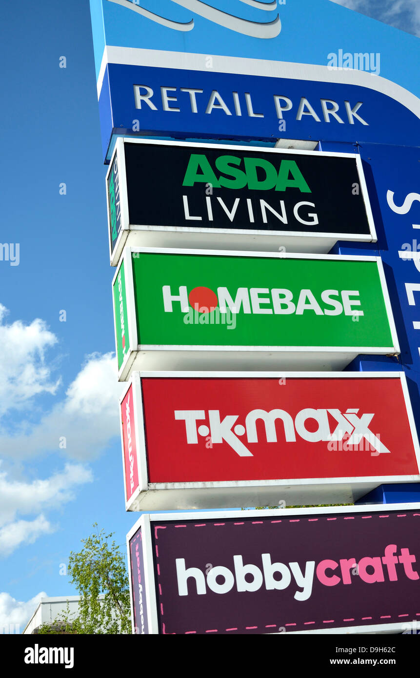 Maidstone, Kent, England. St Peter's Retail Park sign Stock Photo - Alamy