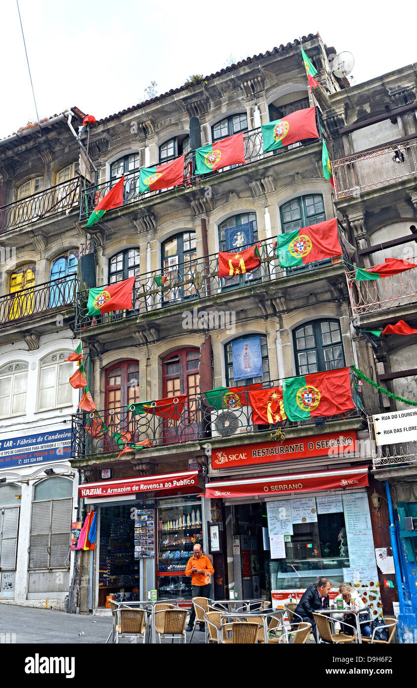 Portuguese ancient building hi-res stock photography and images - Alamy