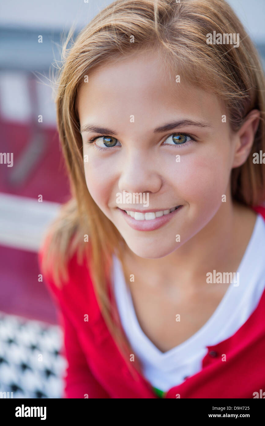 Tween girl smiling at camera hi-res stock photography and images - Alamy