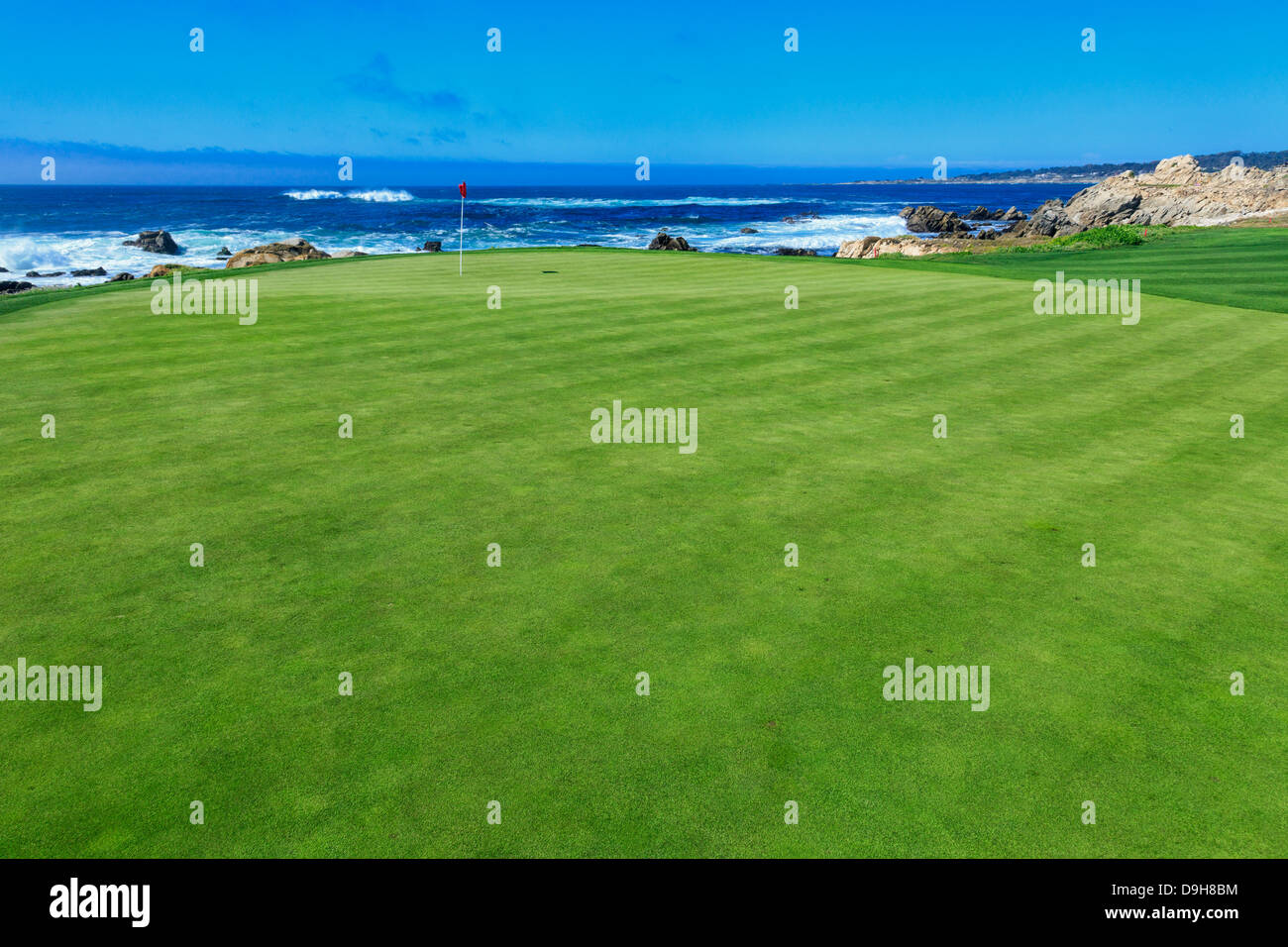 Signature hole hi-res stock photography and images - Alamy