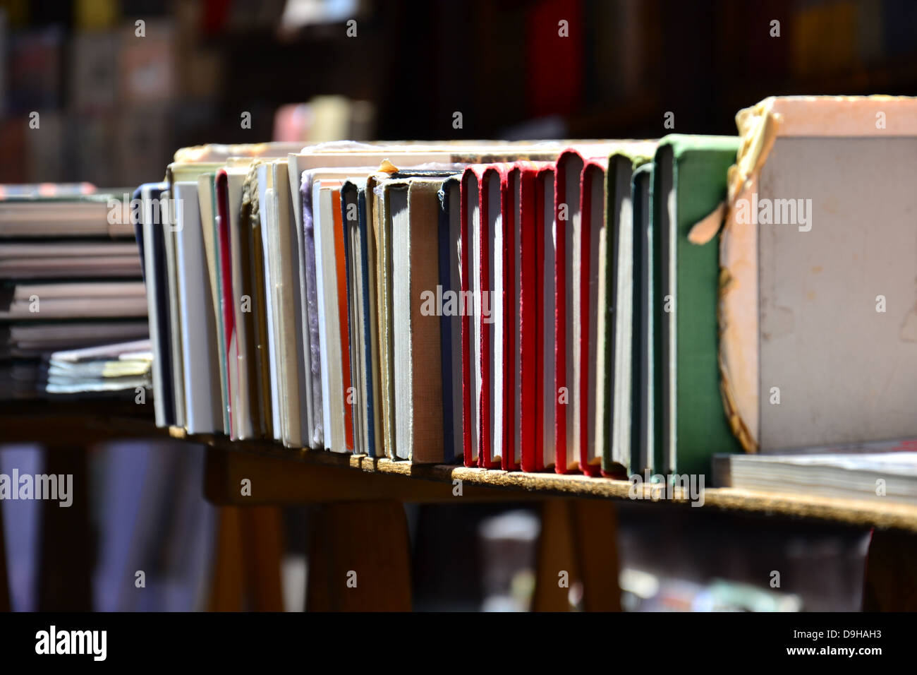 Old books in street market Stock Photo - Alamy
